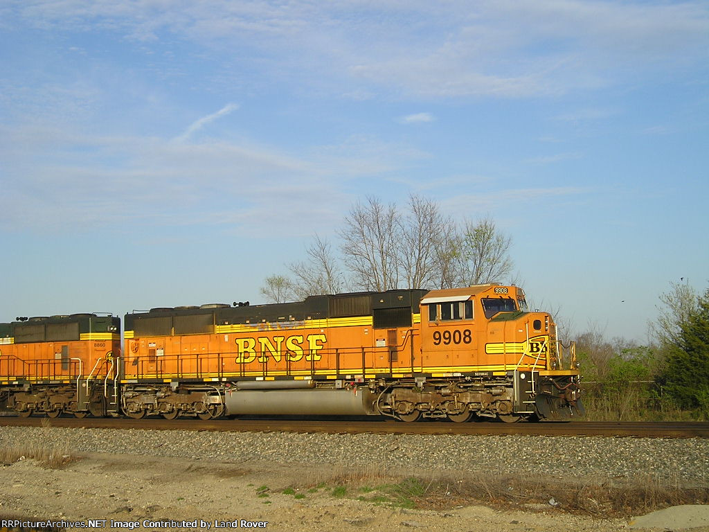 BNSF 9908